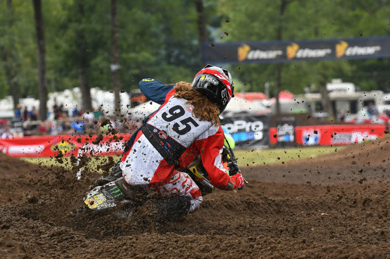 FuelUniverse >> Loretta Lynn – Día 1