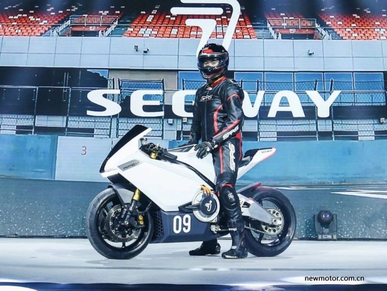 FuelUniverse >> Segway presenta su deportiva eléctrica: la Ninebot Apex